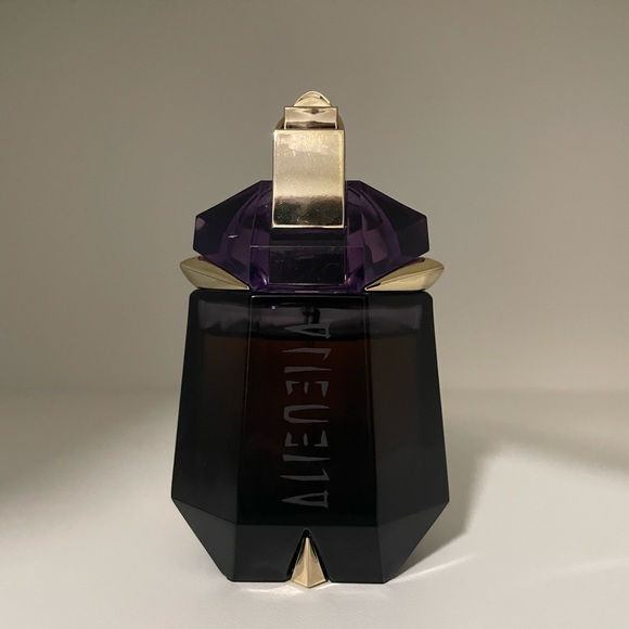 Mugler | Other | Mugler Alien Eau De Parfum Oz Bottle Used Without Box ...